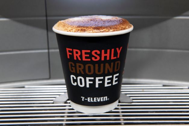 7-Eleven Regular Coffee still just a single gold coin price | 7-Eleven ...